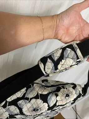 Vera Bradley | Bags | Vera Bradley Blackgreycream Camillia Floral ...